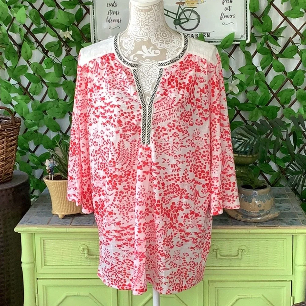 Suzanne Betro | Tops | Suzanne Betro Weekend Top | Poshmark